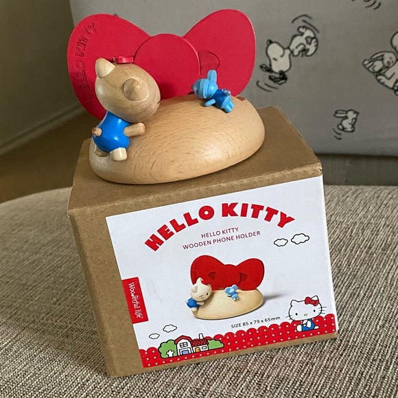 Hello Kitty | Cell Phones & Accessories | Hello Kitty Wooden Holder ...